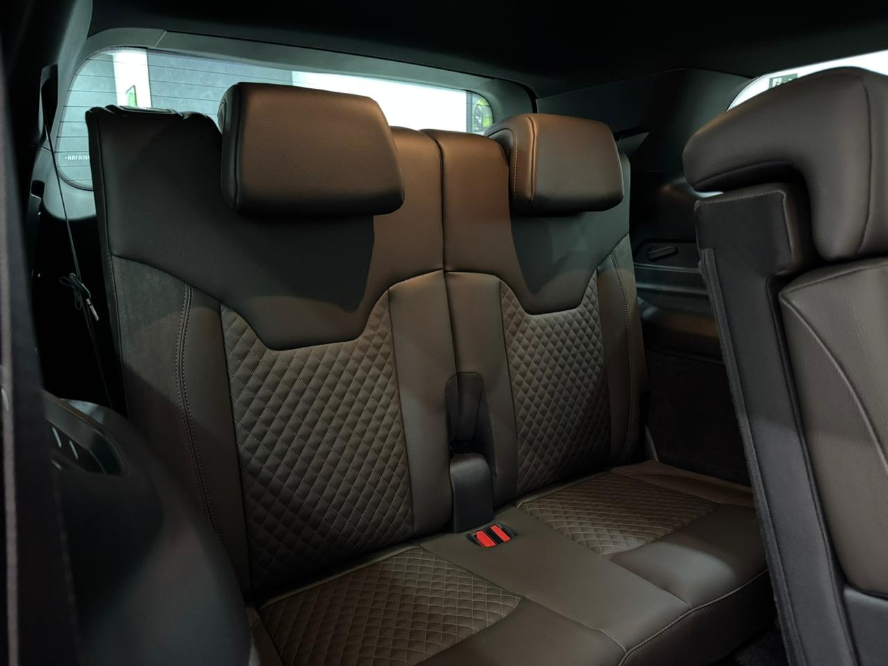 Jeep Commander Overland TD380 4×4 /2025 - Inventcar